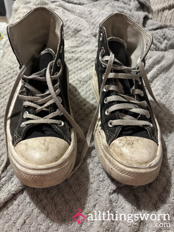 Old Dirty Smelly Converses Trainers Size 7 postage Inc