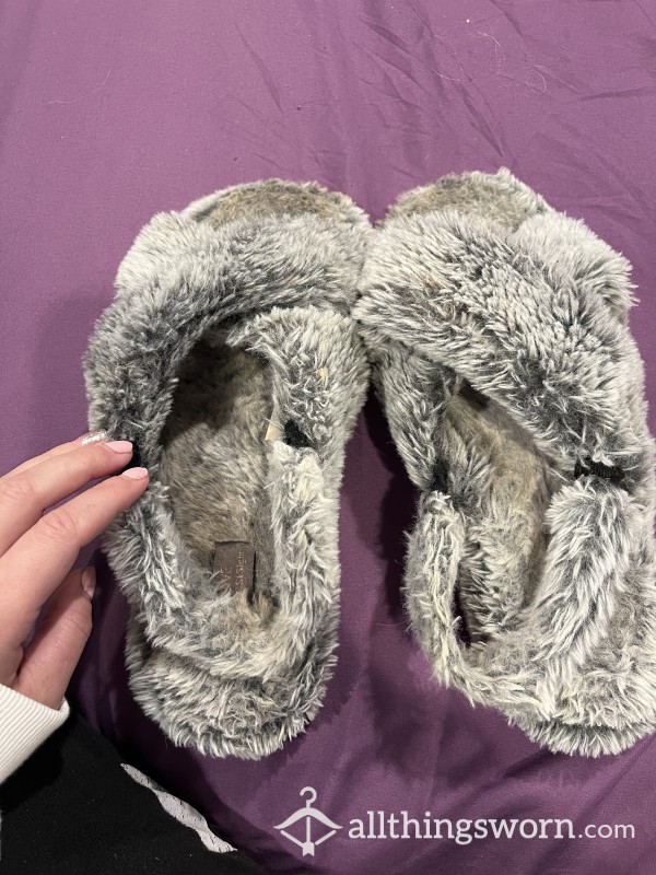 Old Pink Gray Beat Down Into The Ground House Slippers