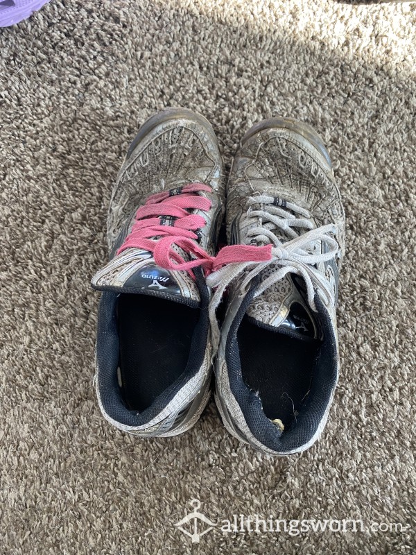 Super Smelly Sweaty Tennis Shoes